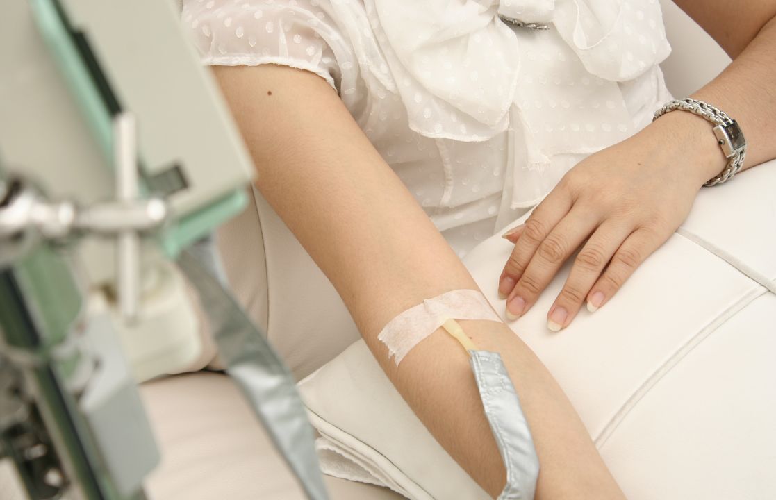 Cara Menggunakan Air Infus untuk Luka beserta Manfaatnya - Medi Call Blog