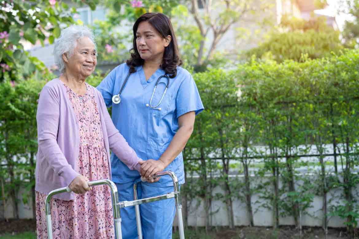 Perawat Home Care Bekasi Resmi, Bersertifikat, Berpengalaman