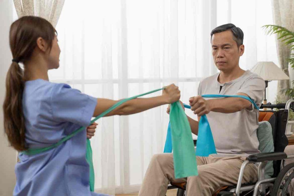 Fisioterapi Stroke Bisa Datang ke Rumah Anda