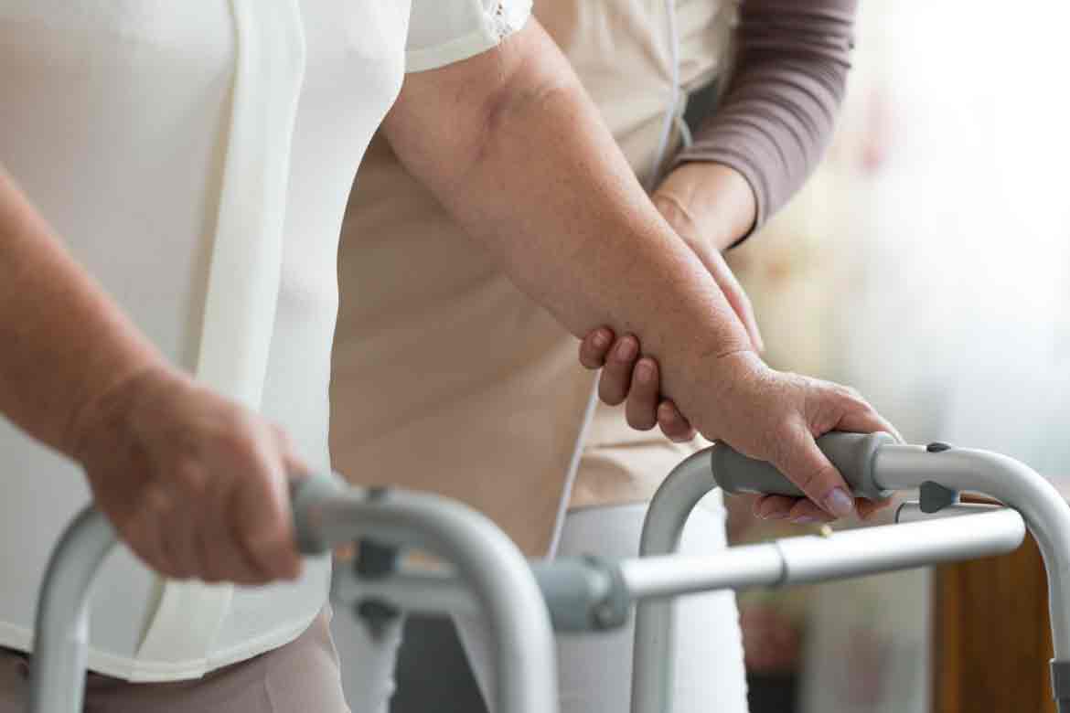 Fisioterapi Stroke Bisa Datang ke Rumah Anda